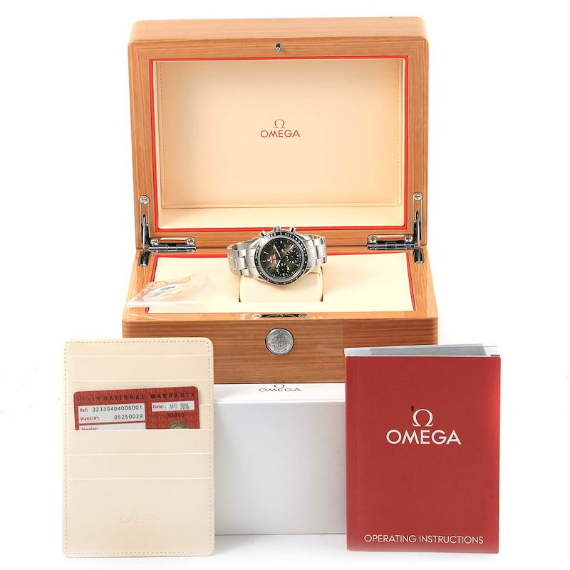 Omega Speedmaster Stainless Steel 323.30.40.40.06.001 | Stock 16631 ...