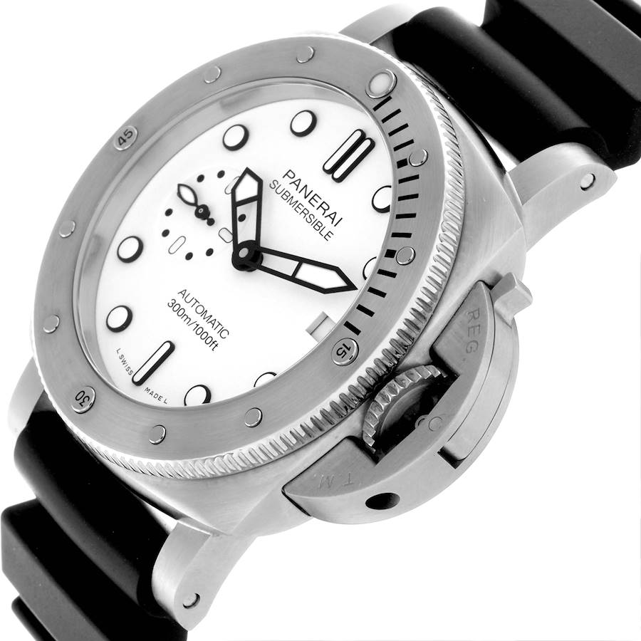 Panerai Submersible Stainless Steel PAM02223 | Stock 69948 | SwissWatchExpo